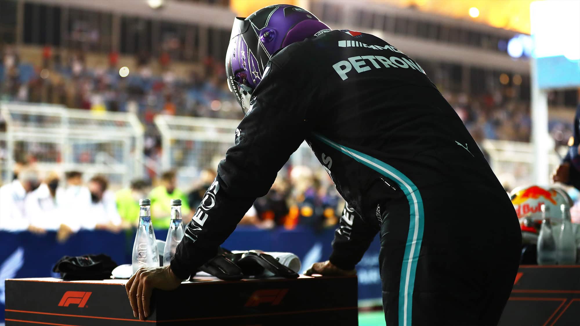 2021 Bahrain GP report: Hamilton needs 'something special' to beat ...