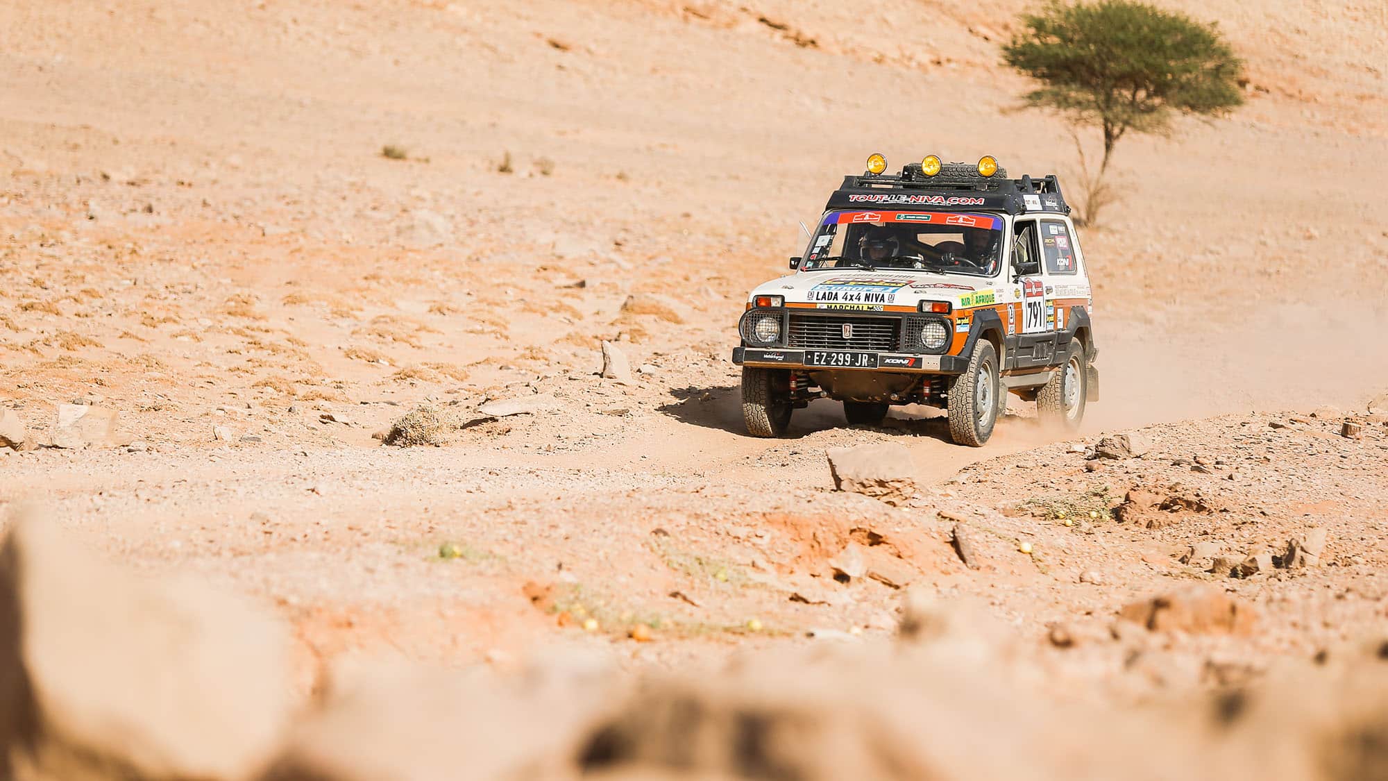 ‘Driving my dad’s Lada across the desert’ – Tales from the Dakar ...